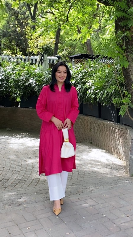 Katayon_7 (@katayon_7) is LIVE - TikTok LIVE