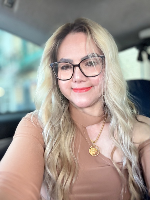 อาจารย์Joy (@pawarisa.chatbut) is LIVE - TikTok LIVE