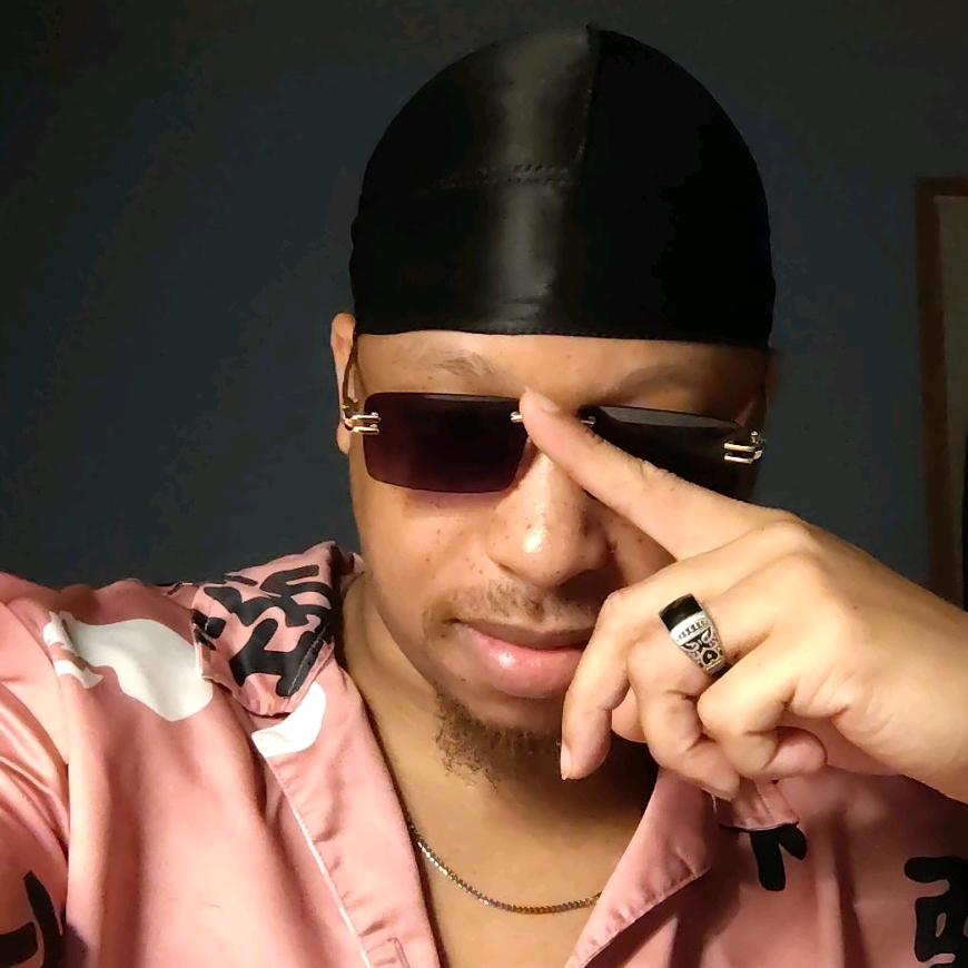 Mawulé Hou-ken ®™ (@mawulight) is LIVE - TikTok LIVE