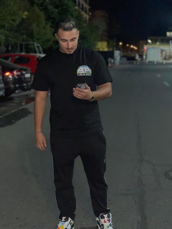 Tiganu ️ (@st_david1923) is LIVE - TikTok LIVE